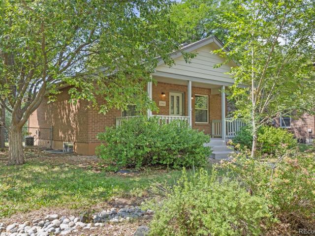 203 E Colorado Avenue