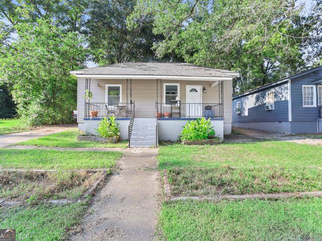 203 E Crovat Street