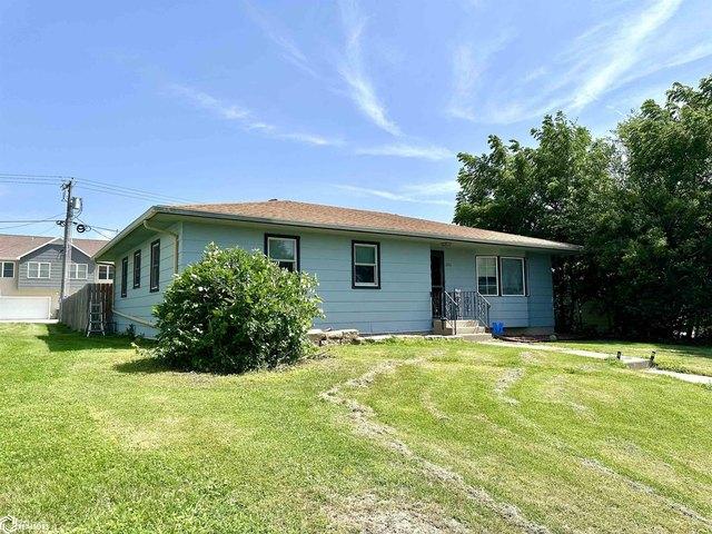 203 E Dallas St, Montezuma, IA 50171