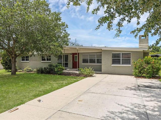 203 E Lakeview Ave, Eustis, FL 32726 | MLS #O6320