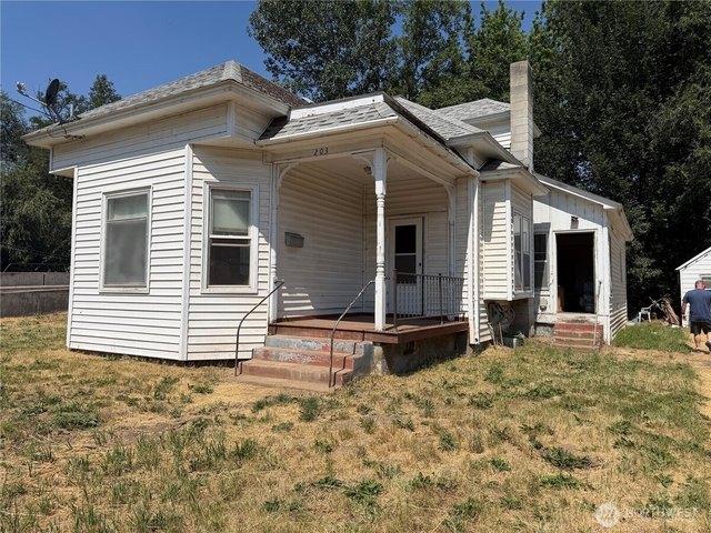 203 E Patit St, Dayton, WA 99328