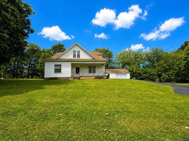 203 Elm St, Martin, TN 38237