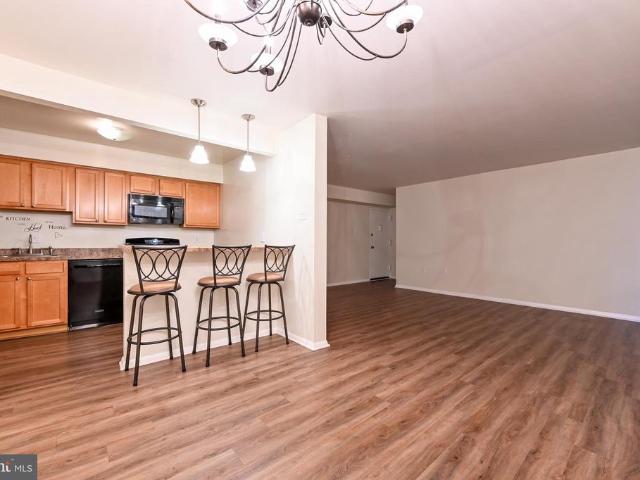 203 F Victor Parkway # 203F