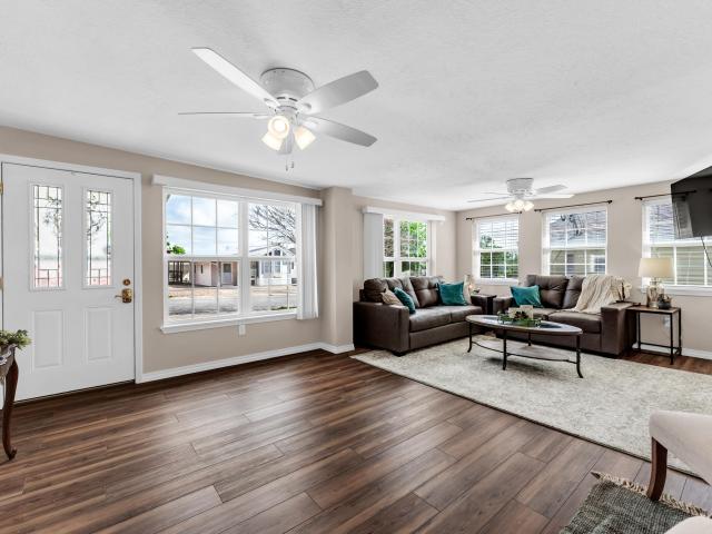 203 Forest Park Lane