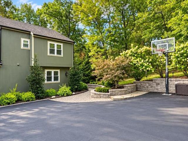 203 Fairway Circle