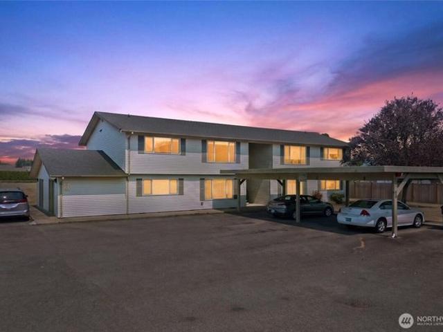 203 Farrelly St, Enumclaw, WA 98022