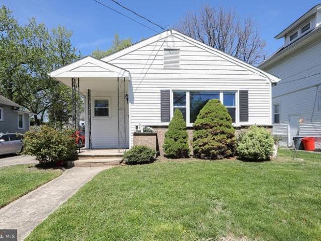 203 Kingston Ave, Barrington, NJ 08007
