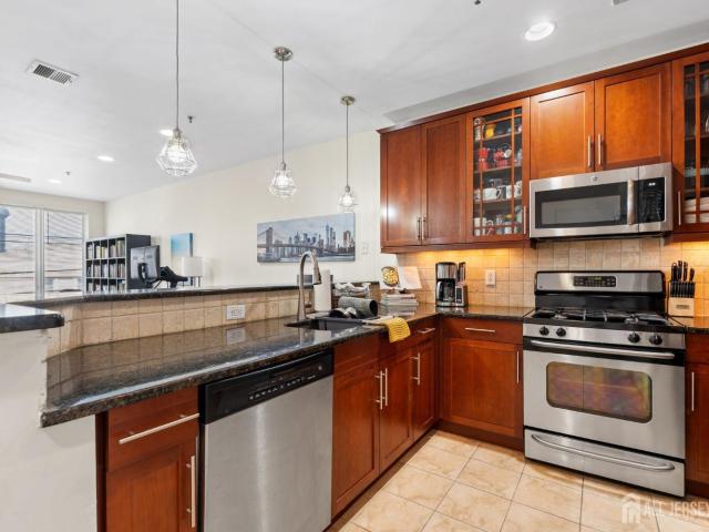 203 Hackensack Plank Road 3D
