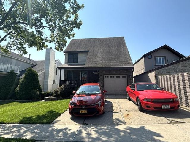 203 Heffernan St, Staten Island, NY 10312