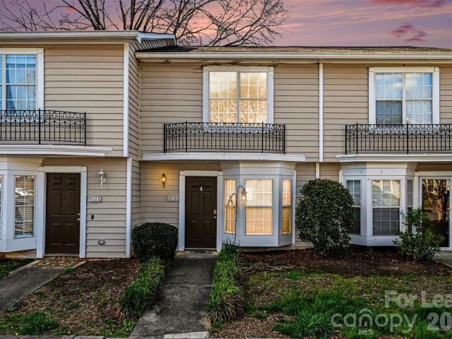 203 Heritage Parkway