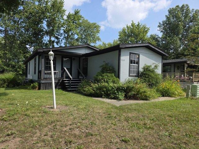 203 Hickory Hic Cir Unit 203, Elyria, OH 44035