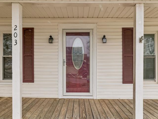 203 Hull Ave