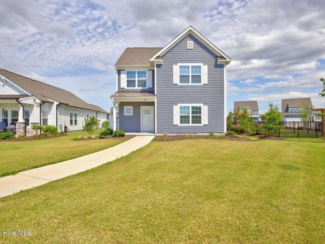 203 Iris Cir, Moyock, NC 27958