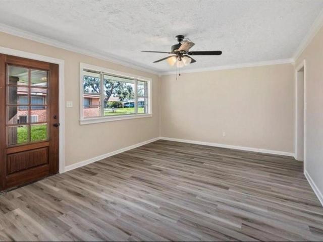 203 Jackson Ave, Sulphur, LA 70663 | MLS #SWL26001 | Compass
