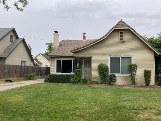 203 James St, Modesto, CA 95354