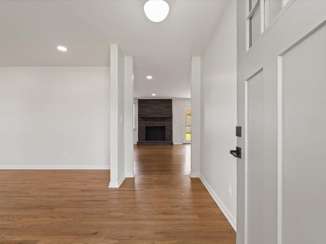 203 Oak Hill Dr