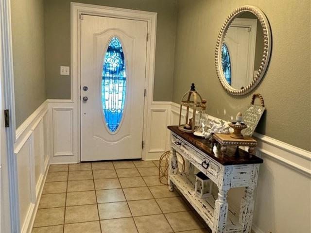 203 Oakwood Dr, Mexia, TX 76667 | MLS #229403 | Compass