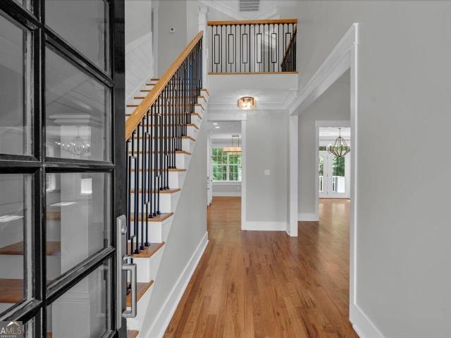203 Oberon Place N