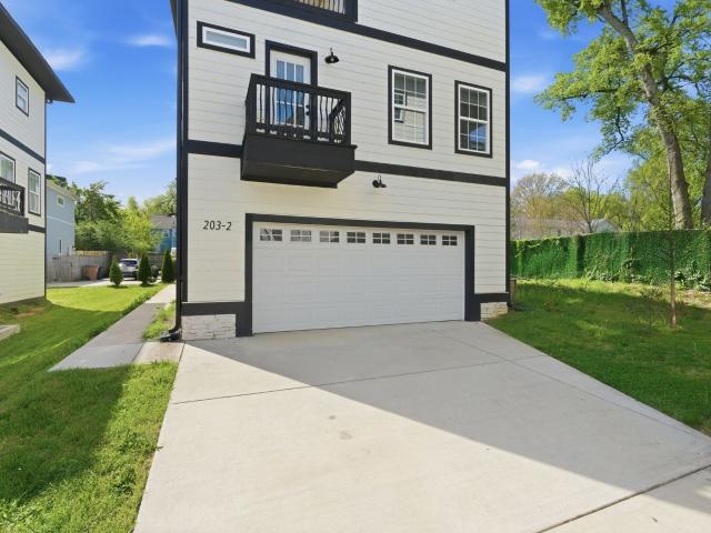 203 Oceola Ave # 2