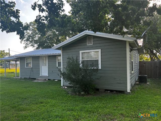 203 Oleander Ave, Tivoli, TX 77990 | MLS #606201 | Compass