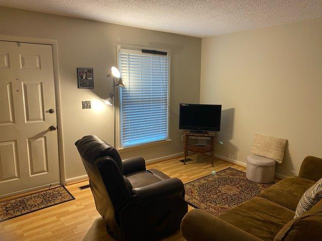 203 Opal Ln Unit 4, Bristol, VA 24201