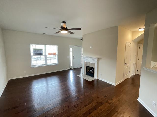 203 Laurelwood Dr