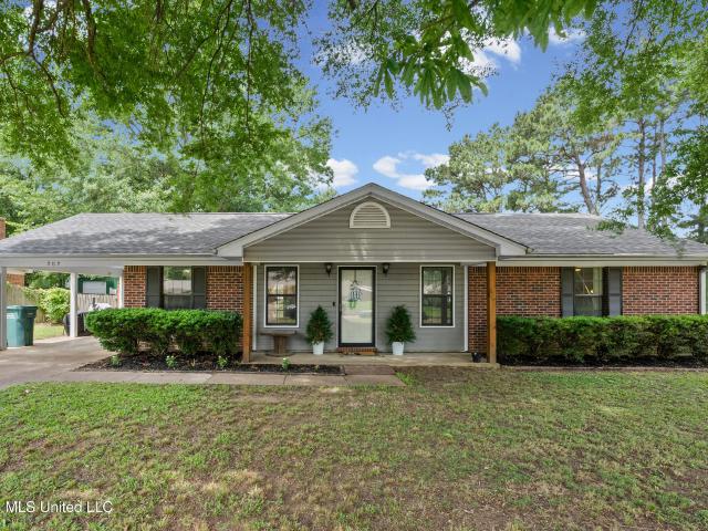 203 Lanelle Cove