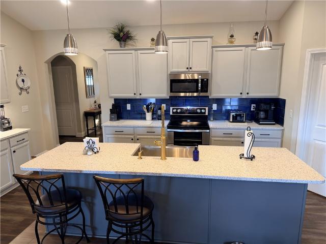 203 Legacy Lane