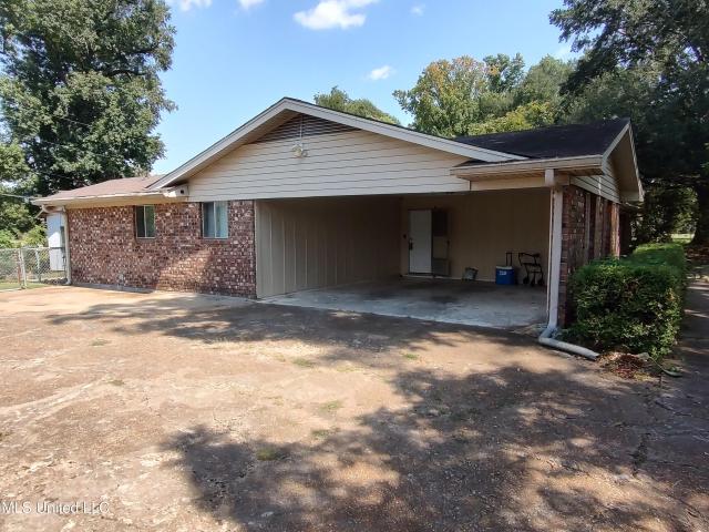203 Lynwood Drive