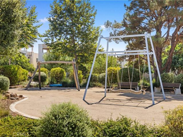 203 Lynx, Irvine, CA 92618 | MLS #OC26066