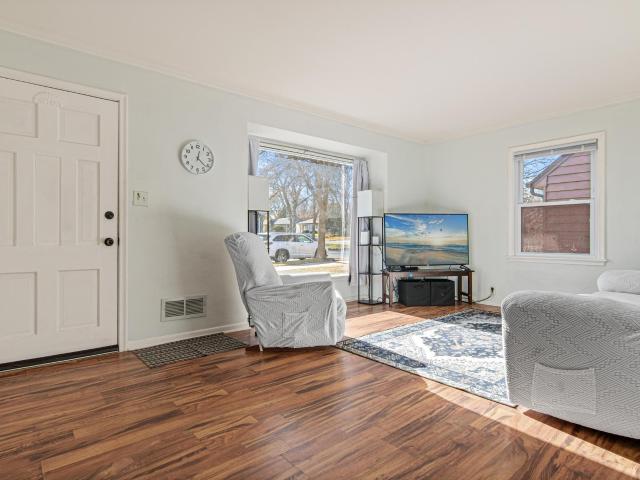 203 Moreland Ave E, West St. Paul, MN 55118 | MLS #7022 | Compass
