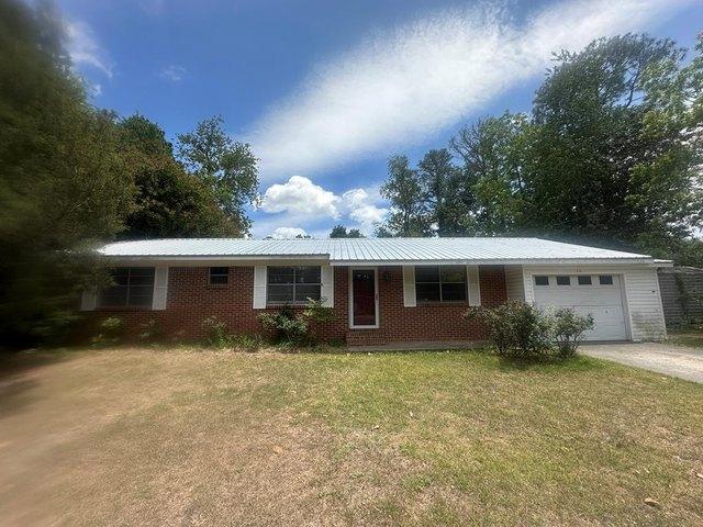 203 Magnolia Dr, Adel, GA 31620