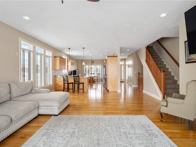 203 Marineview Drive # 203