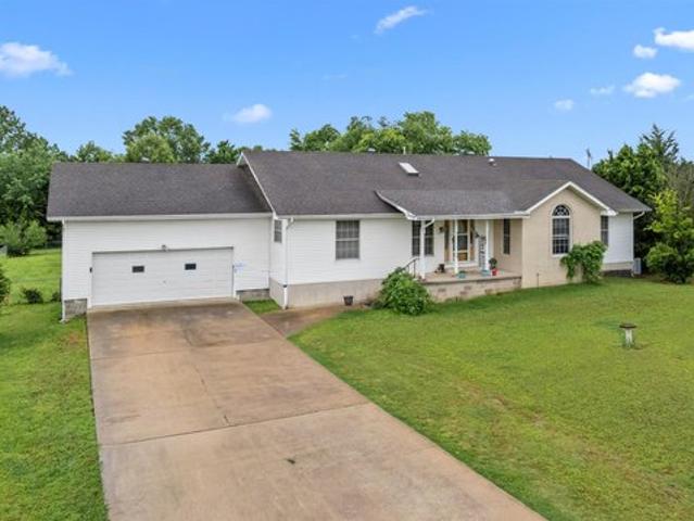 203 Marion County 7043, Flippin, AR 72634