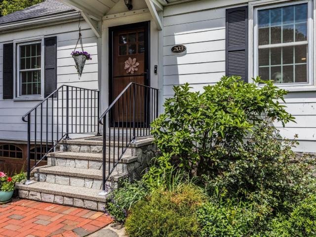 203 Melbourne Street