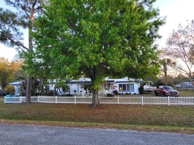 203 Melton Dr, Fort Pierce, FL 34982 | MLS #R11161