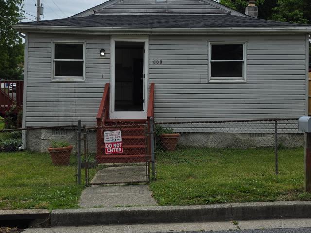203 Midland Ave