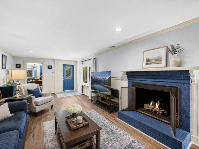 203 Muller Road
