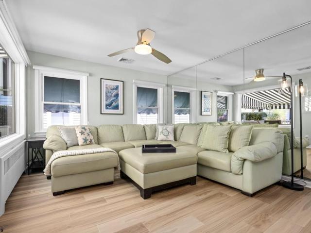 203 N Granville Ave