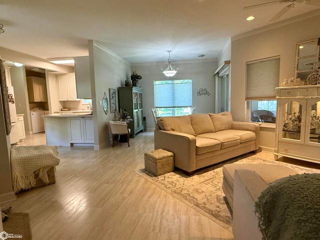 203 N Grimmell Road