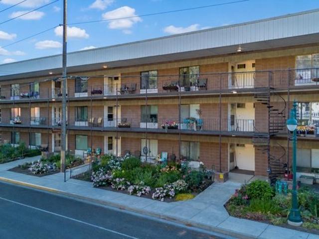 203 N Mill St Apt 304, Colfax, WA 99111