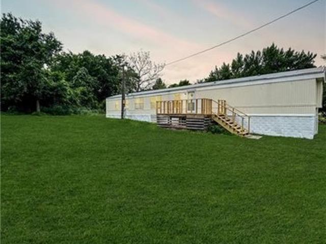 203 N San Gabriel St, Hearne, TX 77859
