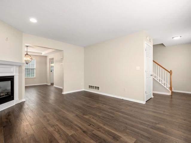203 Northglen Ct