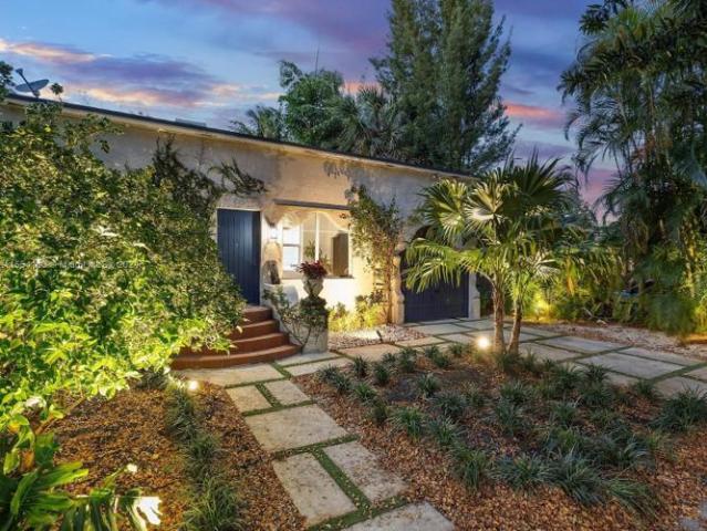 203 NE 90th St, El Portal, FL 33138