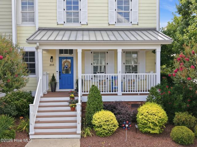 203 S Academy Street