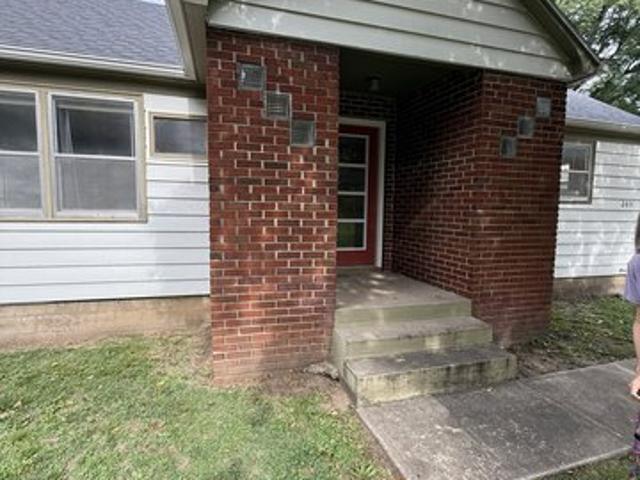 203 S Ives St, Highland, KS 66035