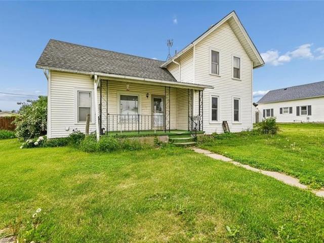 203 S Main St, Onslow, IA 52321