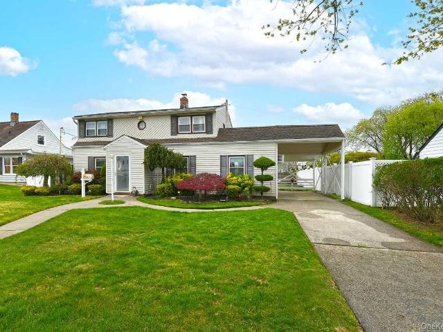 203 Saddle Lane