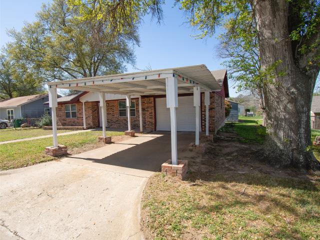 203 Schuerenberg Street