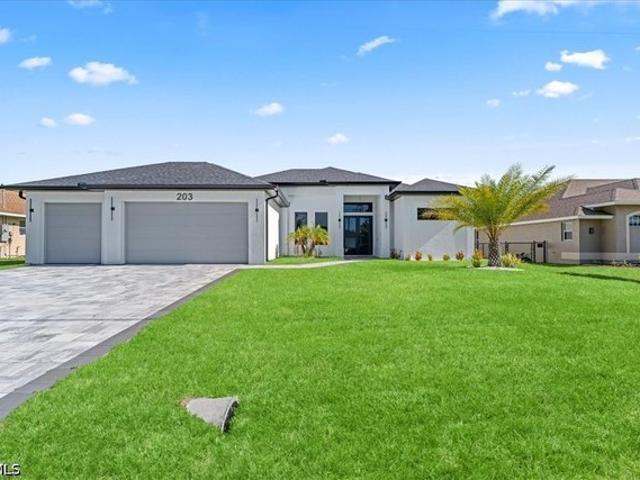 203 SE 11th Ter, Cape Coral, FL 33990